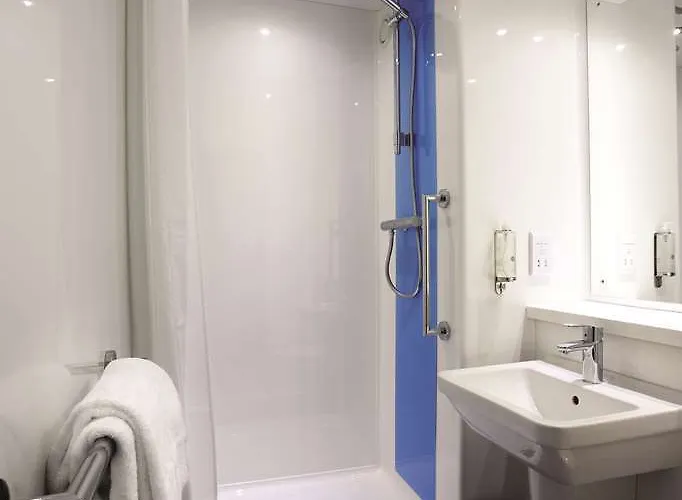 HOTEL TRAVELODGE LONDON ENFIELD, ENFIELD